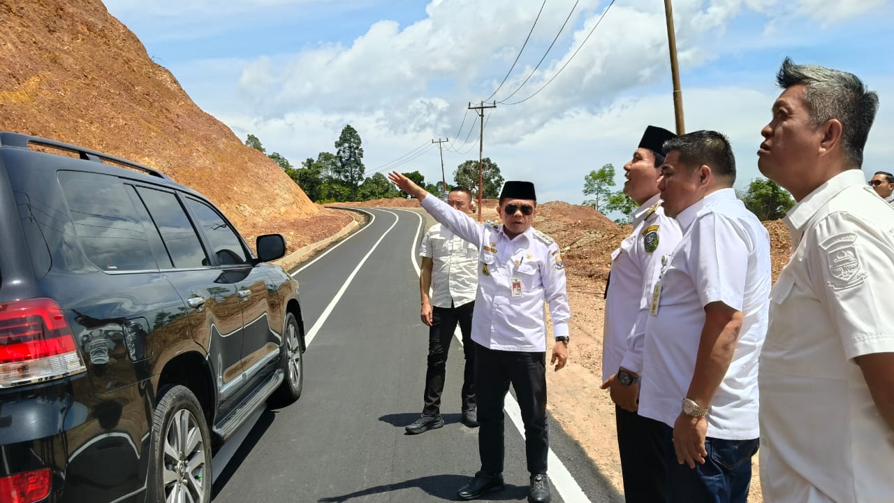 Jalan Batang Asai Mulus di Era Gubernur Al Haris, Warga Batang Asai ...